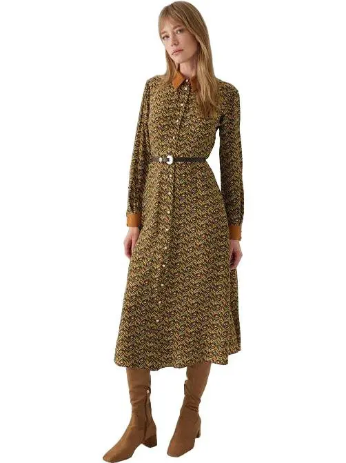 EXQUISE Antonia Midi Dress With Patterned Finish And Long Sleeves - Brown Patterned