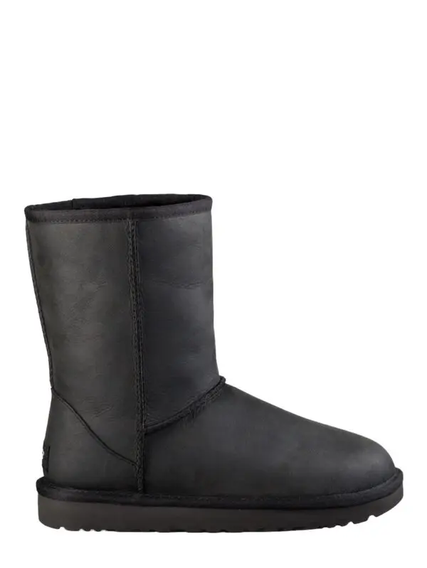 UGG Round Toe Boots With Logo Accent - Black