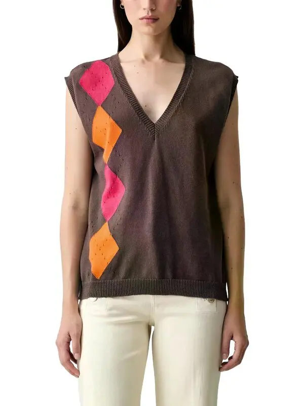 VICOLO Sleeveless Argyle V-neck Sweater - Brown