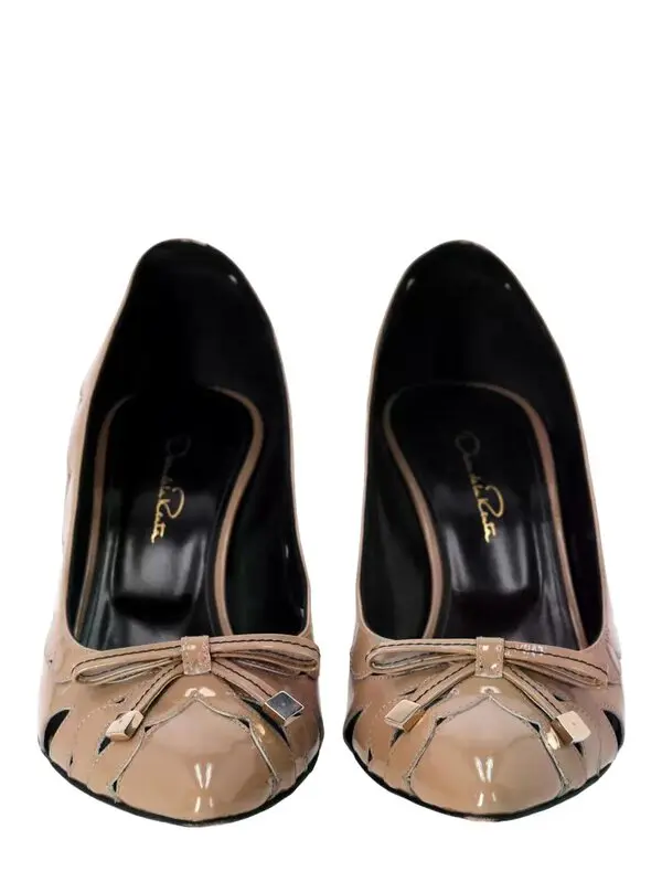 Oscar De La Renta Scallop Bow Detail Pumps - Brown