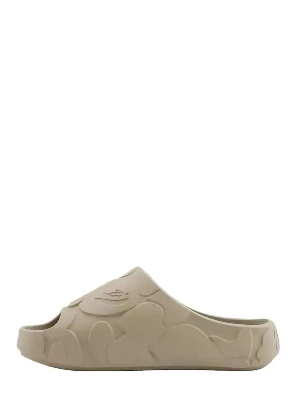A BATHING APE Camo Embossed Slides - Neutrals