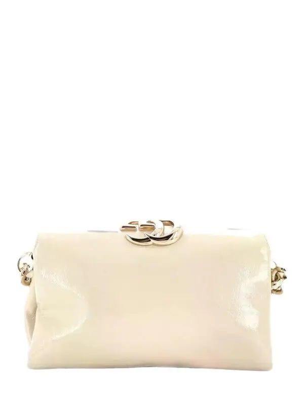 Gucci Gg Soft Chain Handle Bag Patent Small Shoulder Bag - Neutrals