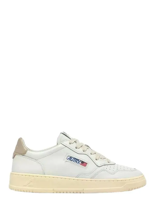 AUTRY Medalist Low Top Leather Sneakers - White
