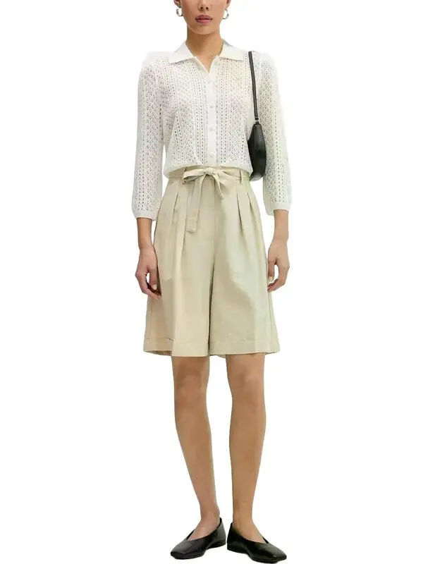 VICOLO Belted Pleated Shorts - Neutrals