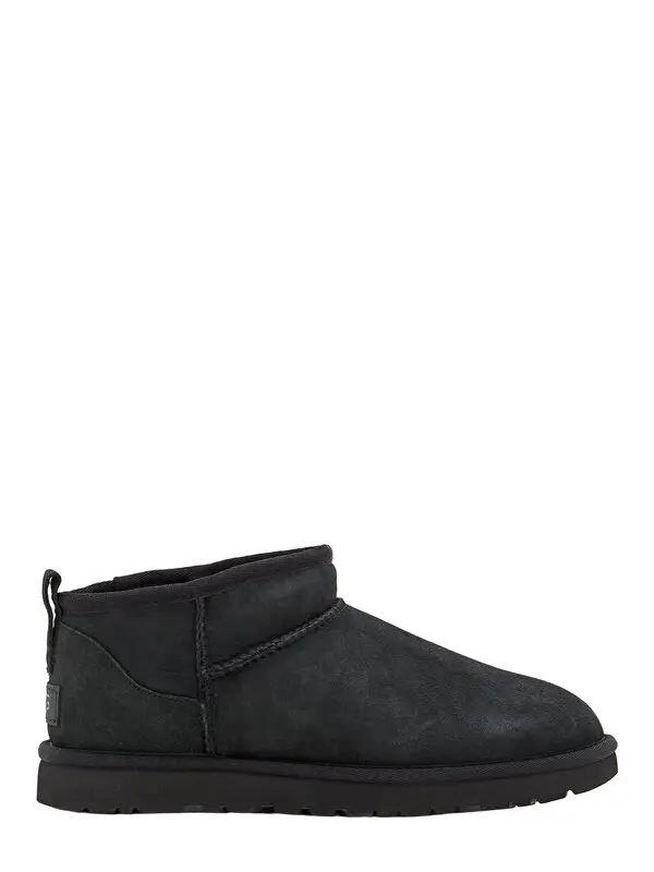 UGG Ultra Mini Classic Ankle Boots - Nero