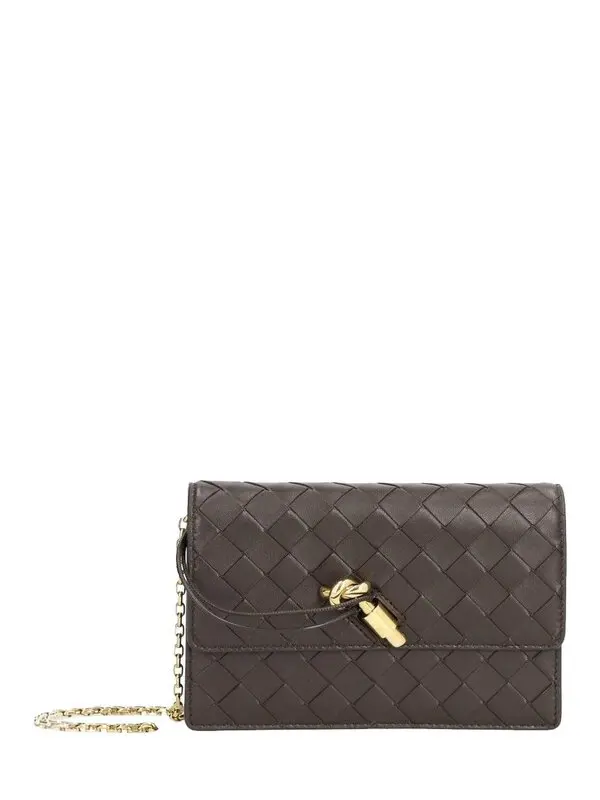 Bottega Veneta Andiamo Clutch With Knot Closure - Brown