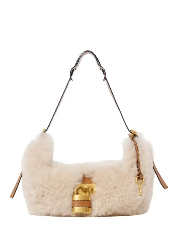 Chloé Shearling Shoulder Bag With Turn Lock - Cloudy Cream