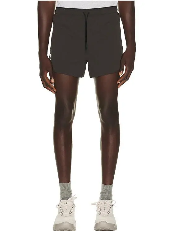 On Performance Volt Shorts - Espresso