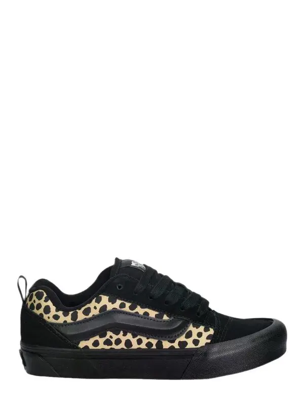 VANS Knu Skool Low-top Sneakers - Black