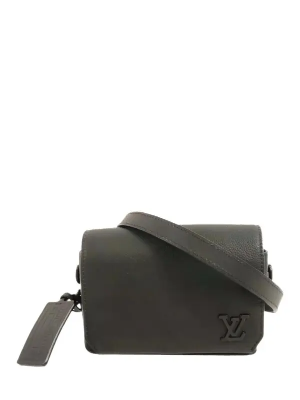 LOUIS VUITTON Aerogram Messenger Bag - Black