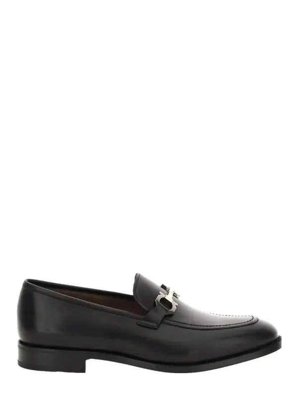 FERRAGAMO Gancini Buckle Detail Loafers - Black