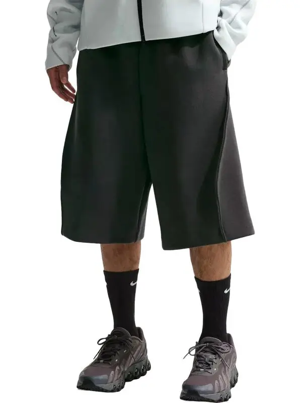 Nike Tech Fleece Oversized Shorts - Grey