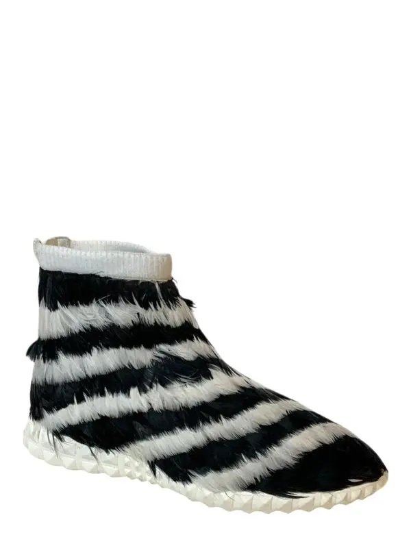 Valentino Garavani High-top Sock Boots With Ribbed Detail - Light Ivory/white/black-l. Ivory