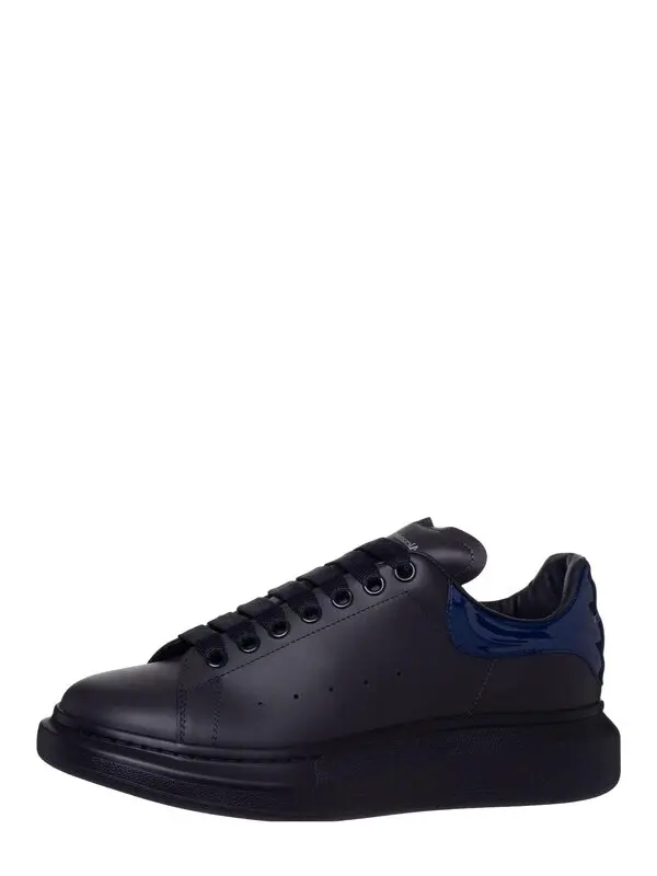 Alexander McQueen Oversized Sneakers - Black/blue
