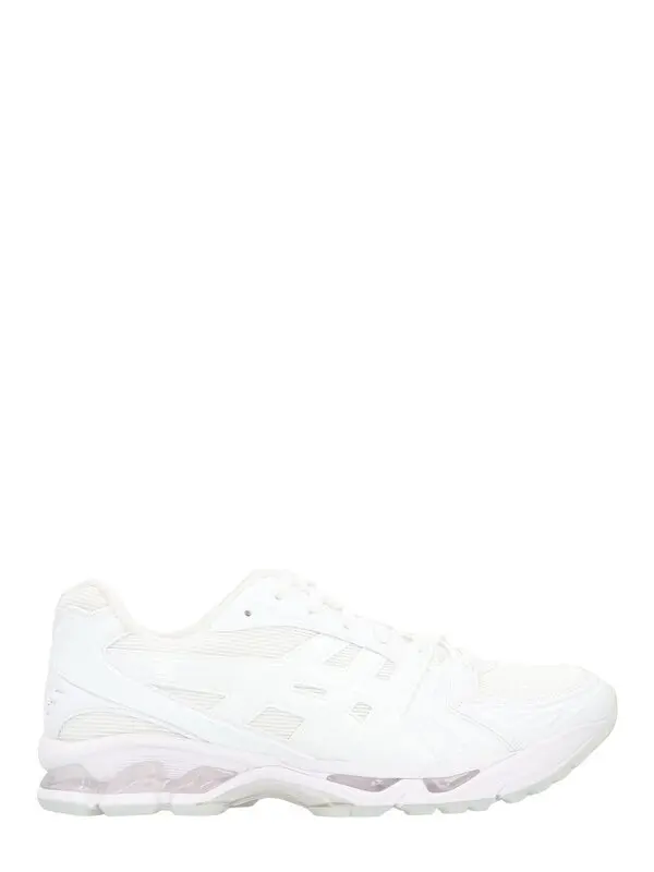 Comme Des Garçons Athletic Low-top Sneakers With Rounded Toe - White
