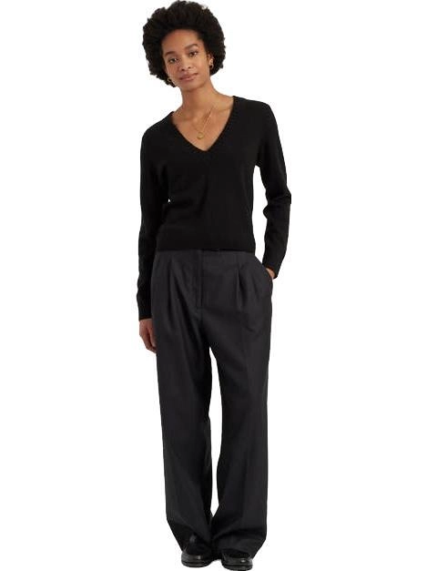 Chinti & Parker Wool-cashmere V-neck Sweater - Black