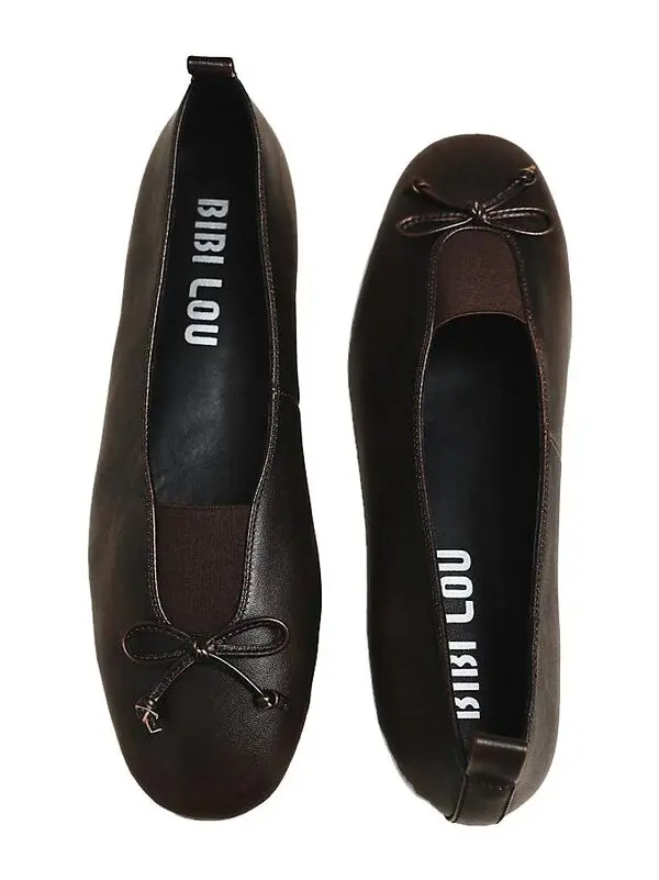 BIBI LOU Elastic Ballet Flats With Bow Detailing - Burnished Brown