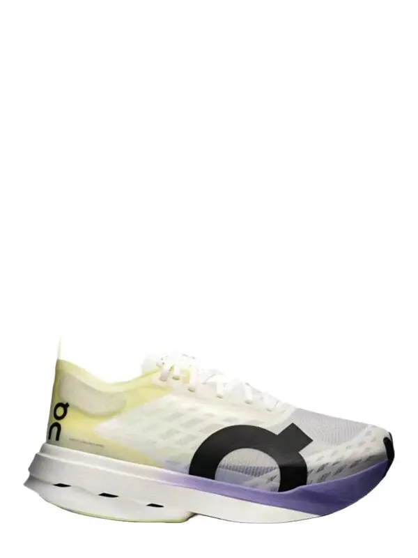 On Cloudboom Strike Sneakers - White