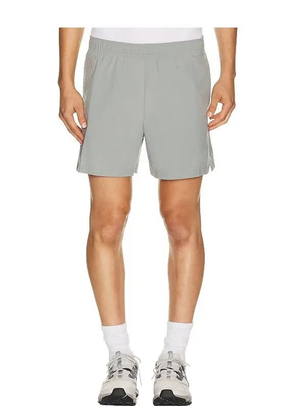 On 5 Core Shorts - Apollo