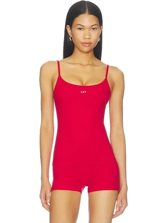 437 The Minimalist Tank Top - Scarlet