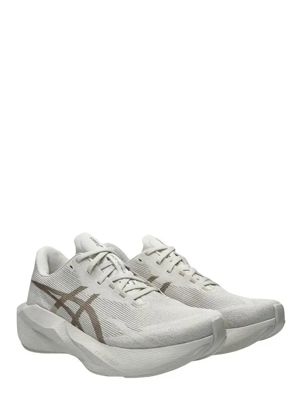 Asics Novablast 6 Performance Running Shoe - Soft Oat/greige