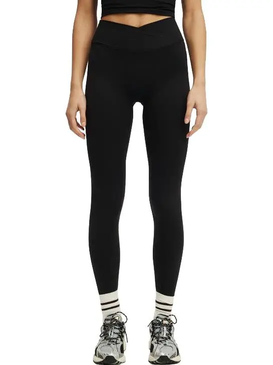 Cotton:on Active Ultra Luxe Cross Front Invisible Scrunch Tight - Black