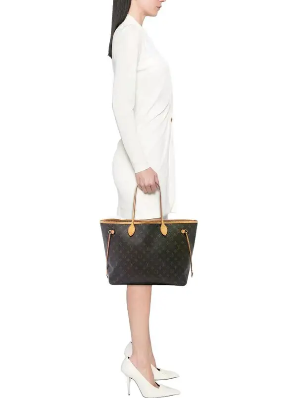 LOUIS VUITTON 2009 Monogram Neverfull Mm Tote Bag - Brown