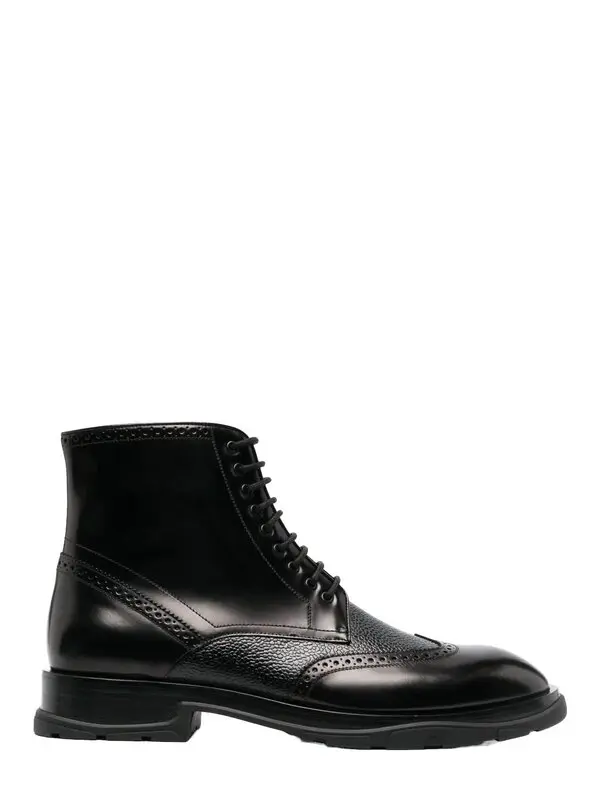 Alexander McQueen Leather Lace-up Brogue Boots With Rubber Outsole - Nero