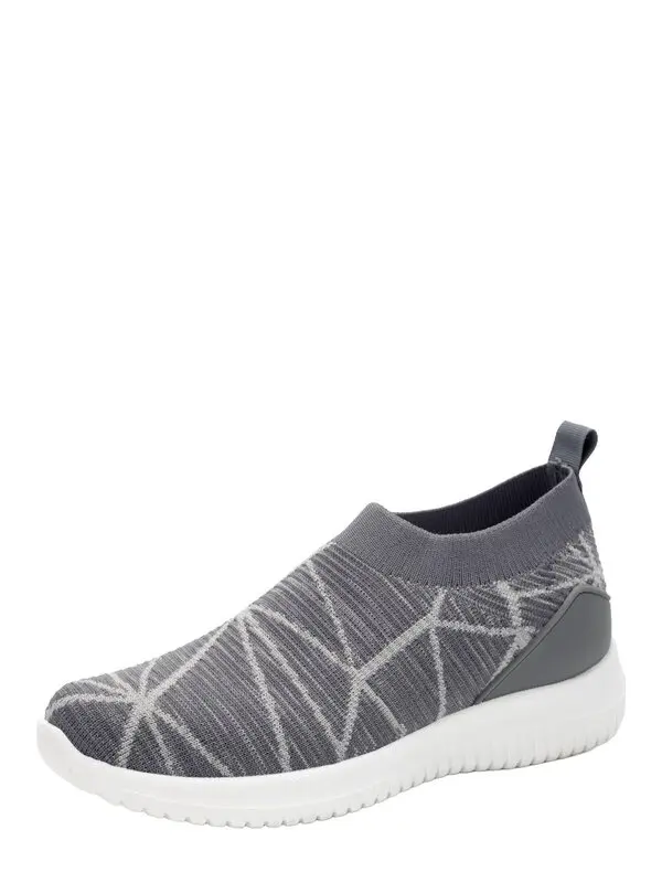 MIO MARINO Lightweight Geometric Knit Slip-on Sneakers - Gray