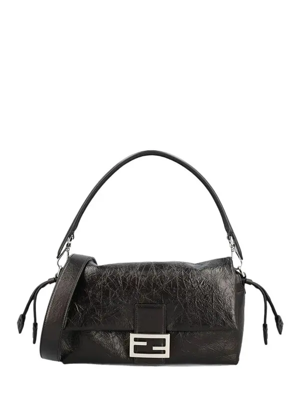 Fendi Baguette Soft Medium In Crackled Leather - Black