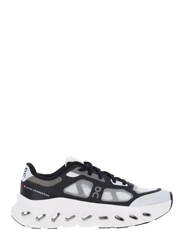 On Lightweight Running Sneakers - Black