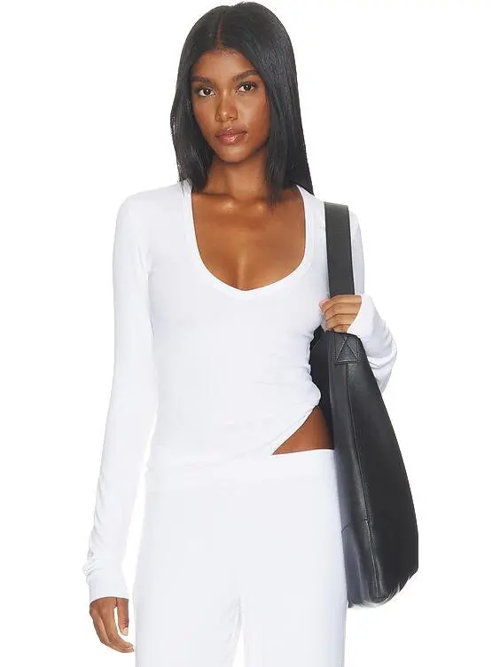 Eterne Butter Rib Long Sleeve V-neck Top - White