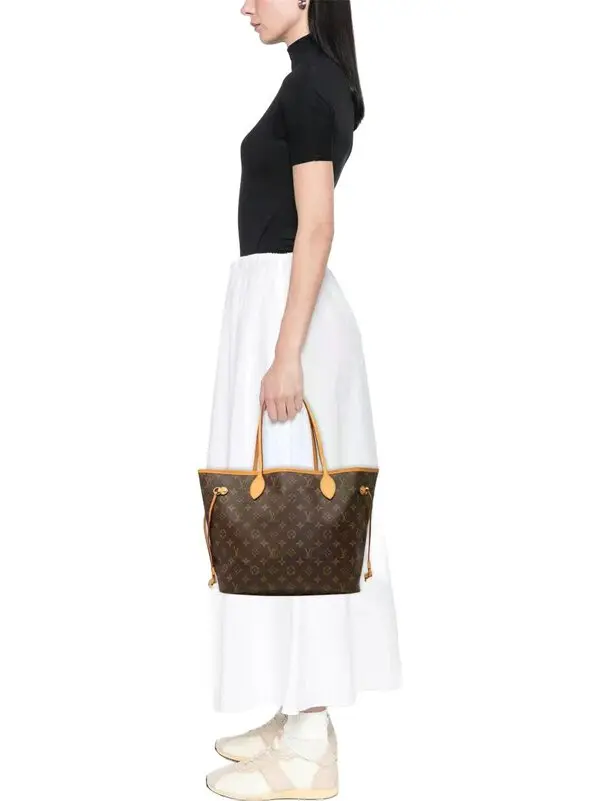 LOUIS VUITTON Monogram Neverfull Mm Tote Bag - Brown