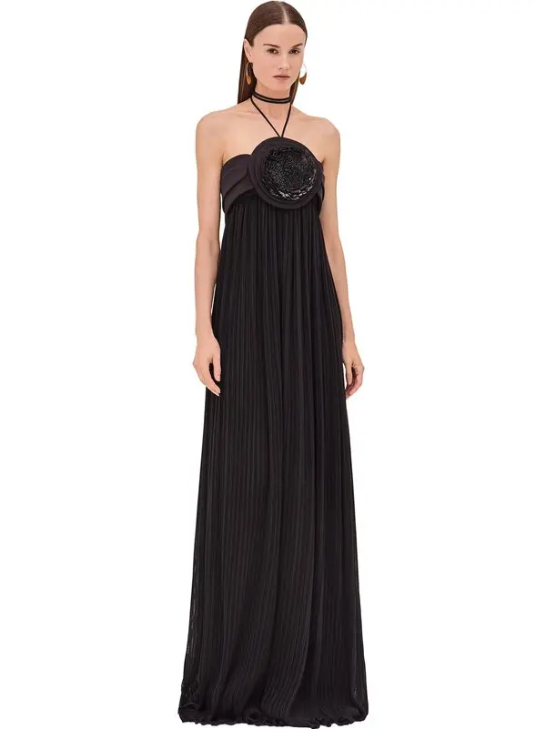 Alexis Mallorie Gown With Halter Neckline And Floral Embellishment - Black