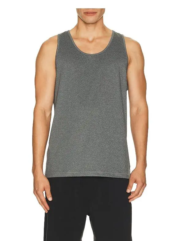 Vuori Tradewind Performance Tank 2.0 In Grey - Heather Grey