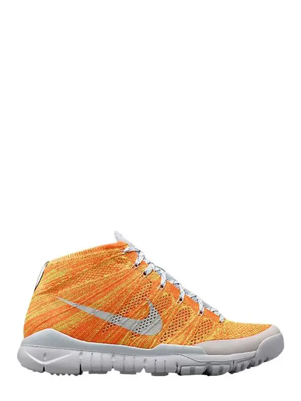 Nike Flyknit Trainer Chukka Sfb Sneakers - Orange