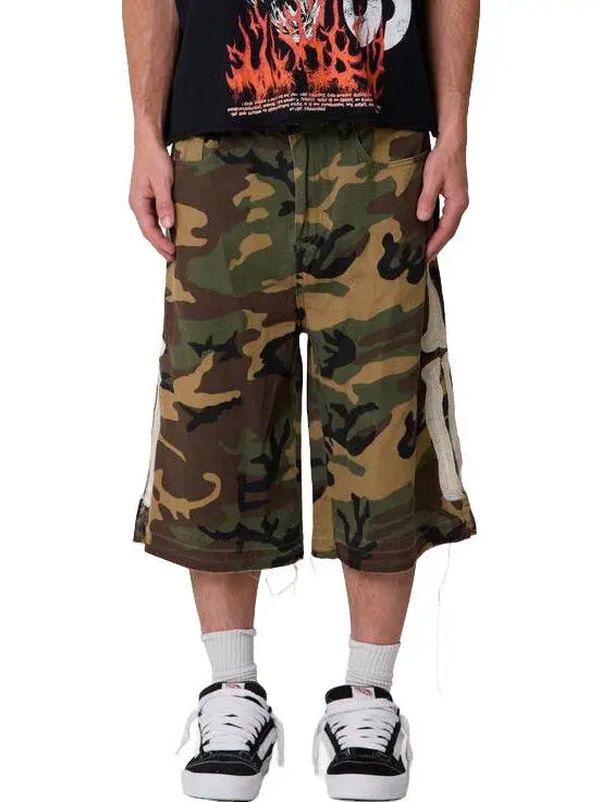 Mnml Camouflage Bone Graphic Loose Fit Shorts - Camo