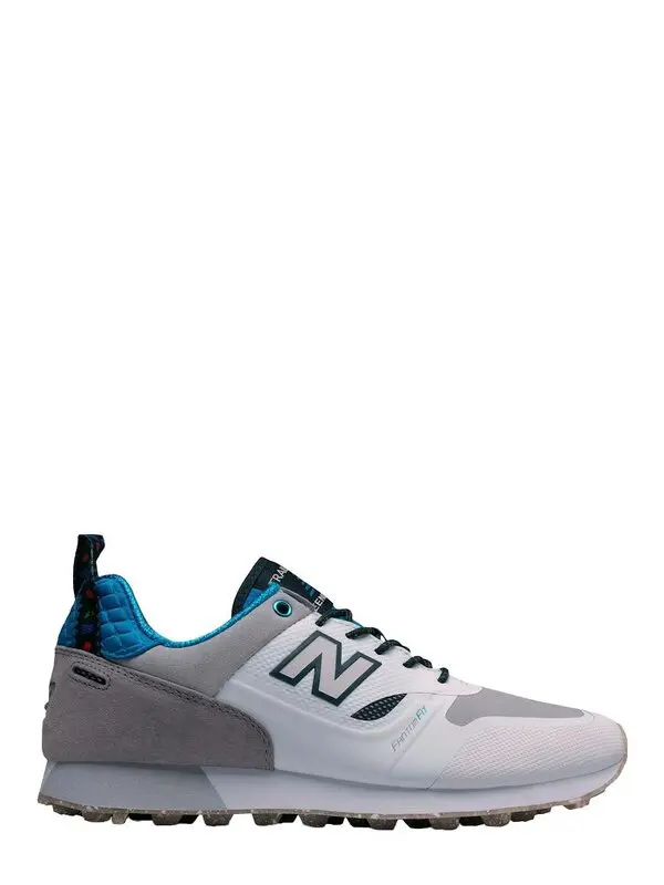 NEW BALANCE Trailbuster Reengineered Sneakers - White/grey
