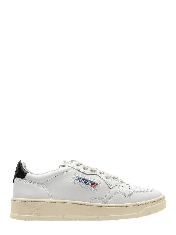 AUTRY Medalist Low Leather Sneakers - White
