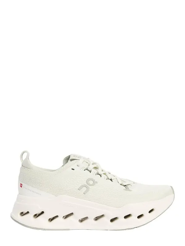On Cloudsurfer Max Trainers - White