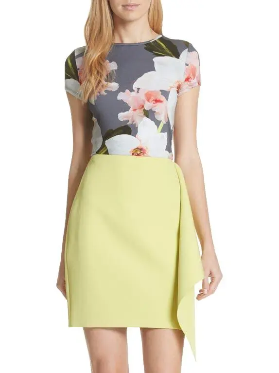 Ted Baker London Chatsworth Bloom Fitted Tee - Grey