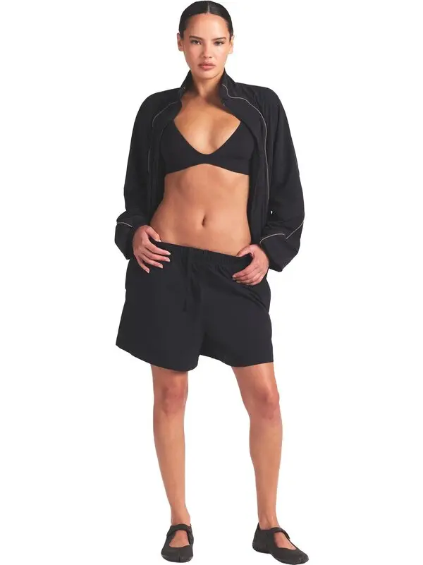 SKIMS 5" Track Short - Obsidian