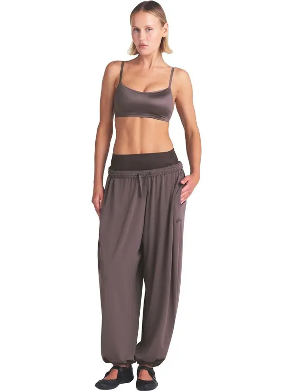 SKIMS Balloon Pants - Resin