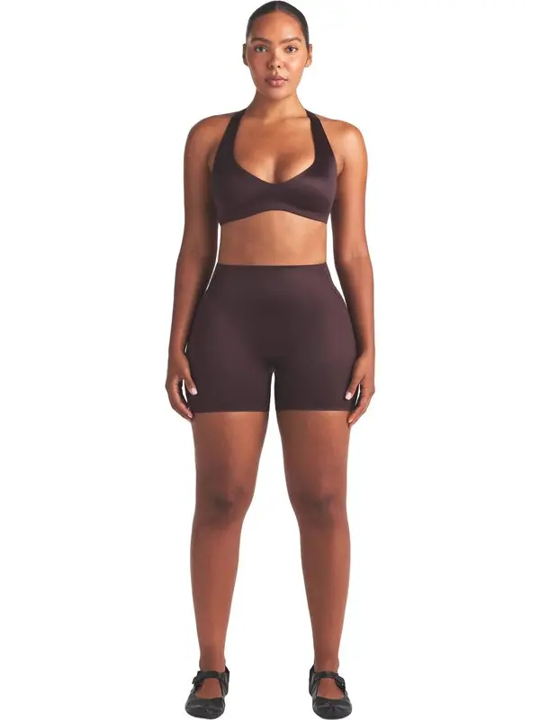 SKIMS Plunge T Back Bra | Deep Neutral | | Nike Satin Shine - Phoenix