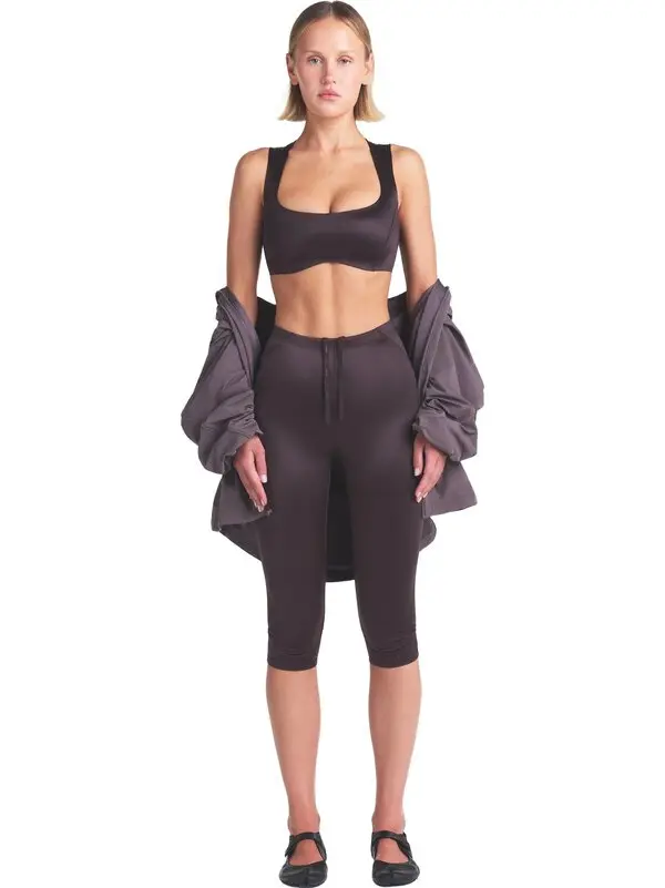 SKIMS Wide Scoop Bra | Deep Neutral | | Nike Satin Shine - Phoenix