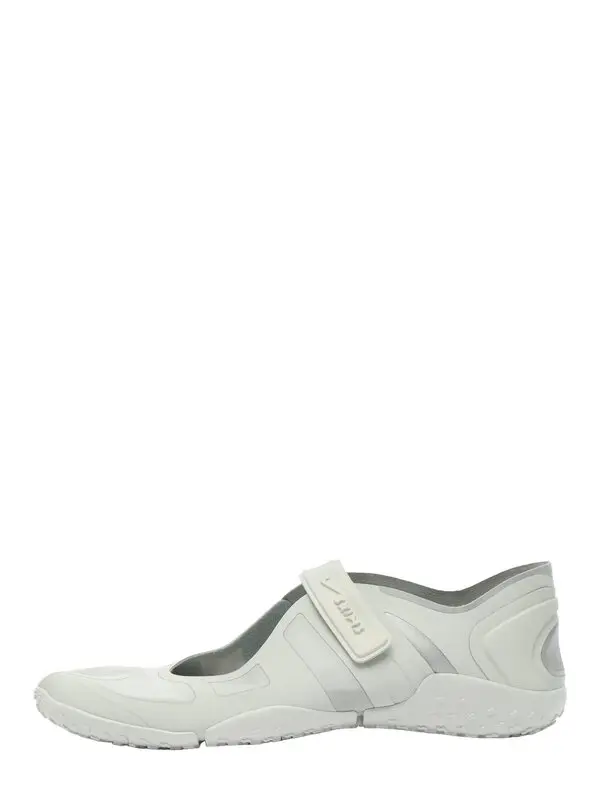 Nike X Skims Satin Rift Sneaker - Night Silver