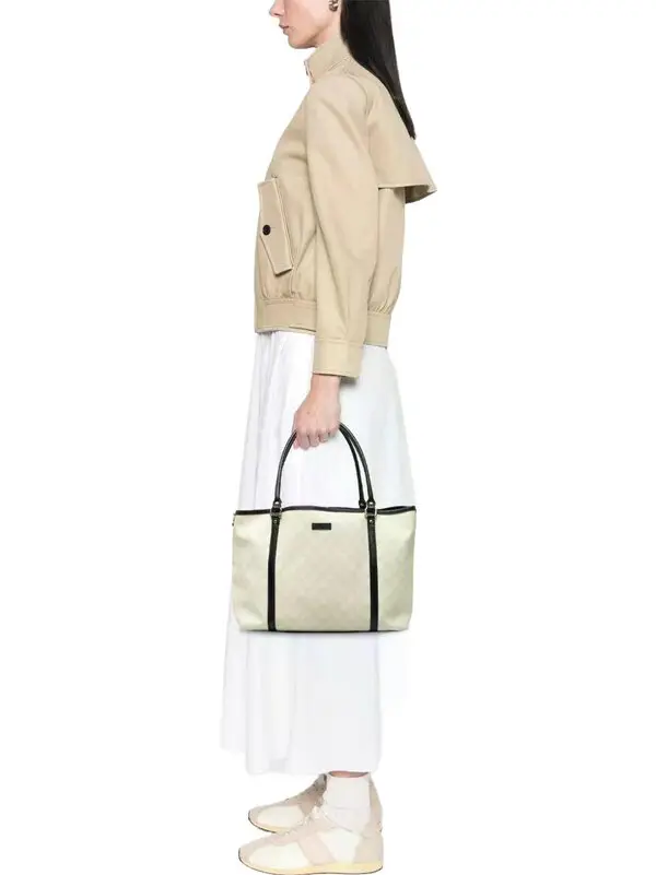 Gucci Gg Supreme Tote Bag - White
