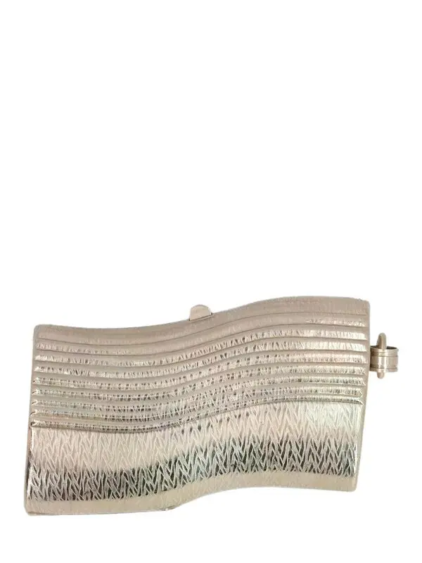 UGO CORREANI Textured Wavy Clutch Bag - Silver