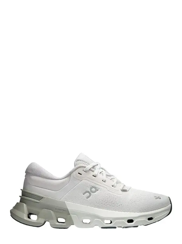 On Wmns Cloudflyer 5 Sneakers - White