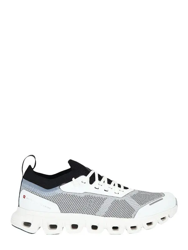 On Wmns Cloud 6 Versa Sneakers - White